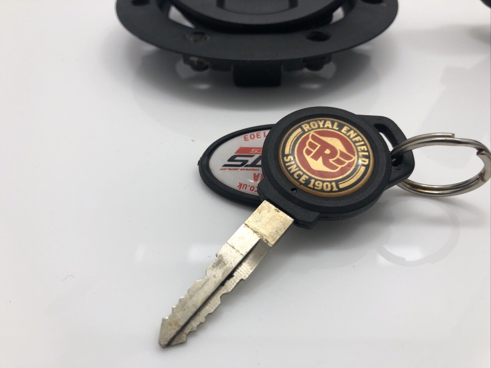 ♻️ Royal Enfield Himalayan 411 Eu4 2016 – 2020 Complete Lock Set Kit ...