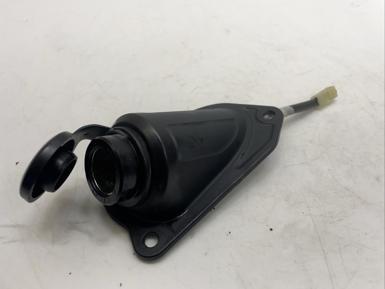 ♻️ Yamaha Niken 850 Gt 2018 – 2020 Power Outlet Socket & Fairing ♻️ ...