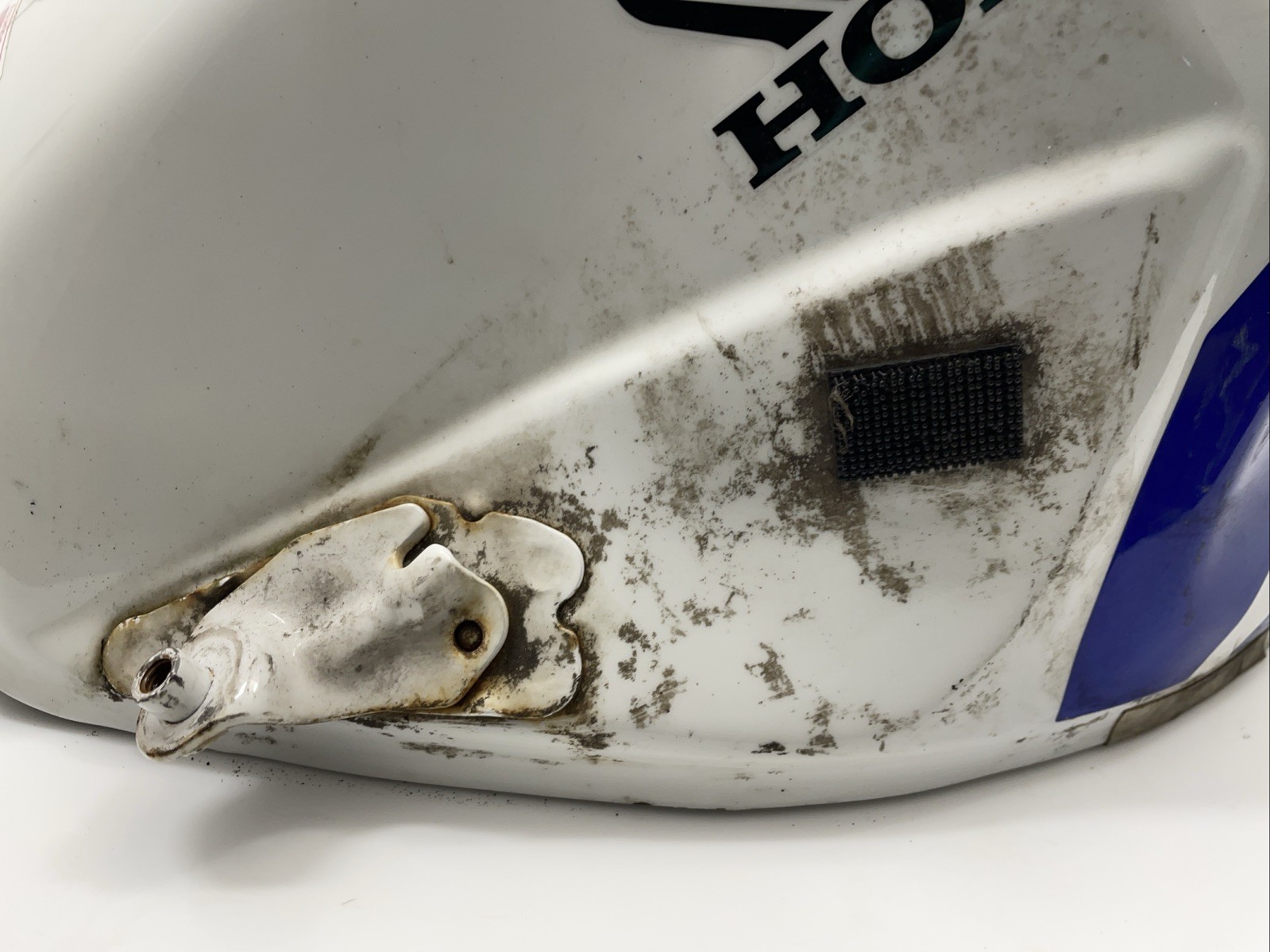 ♻️ Honda Cbr 500 Ra-e 2013 – 2015 Damaged Fuel Tank ♻️ - Cheshire Bike ...