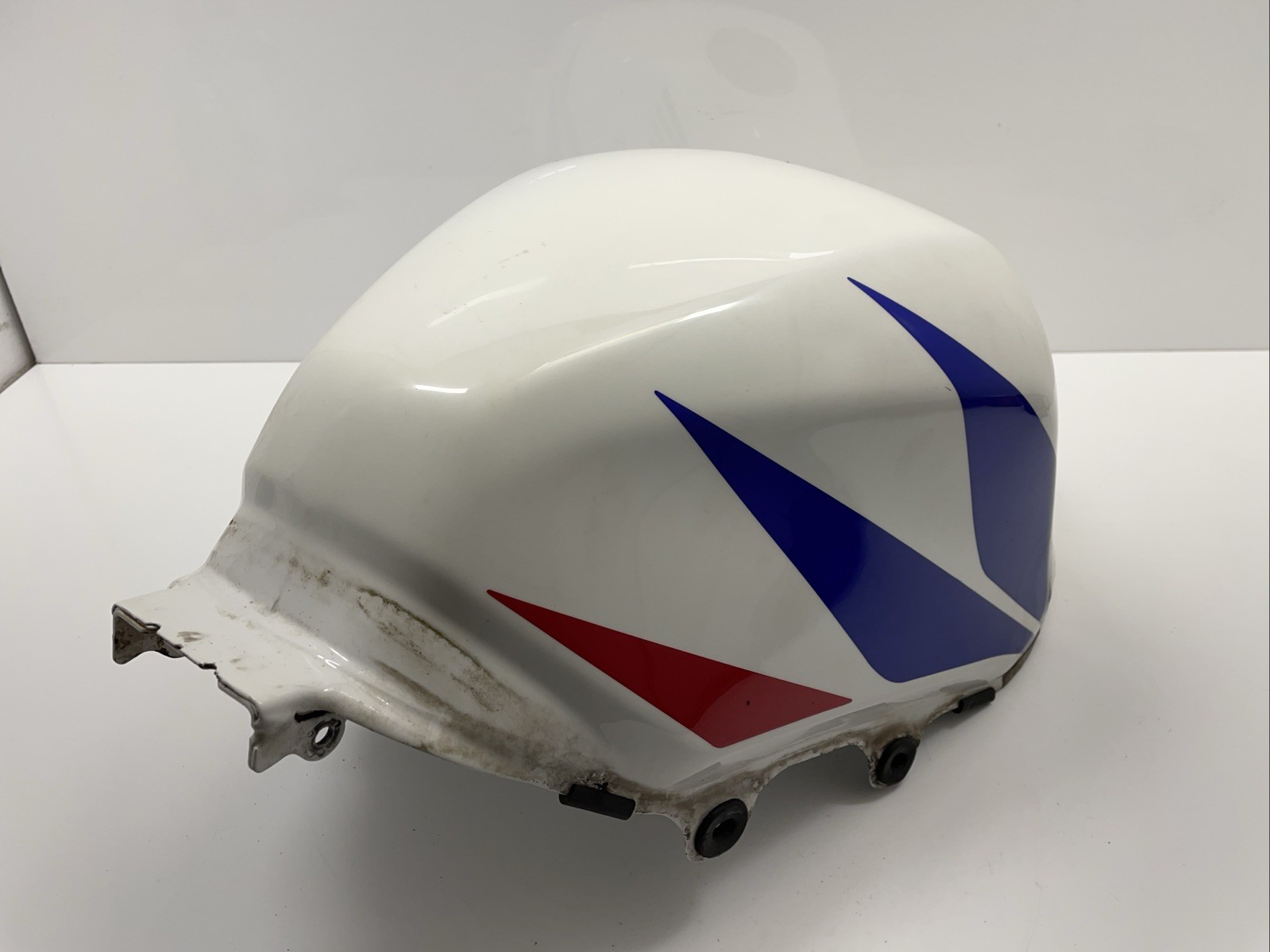 ♻️ Honda Cbr 500 Ra-e 2013 – 2015 Damaged Fuel Tank ♻️ - Cheshire Bike ...