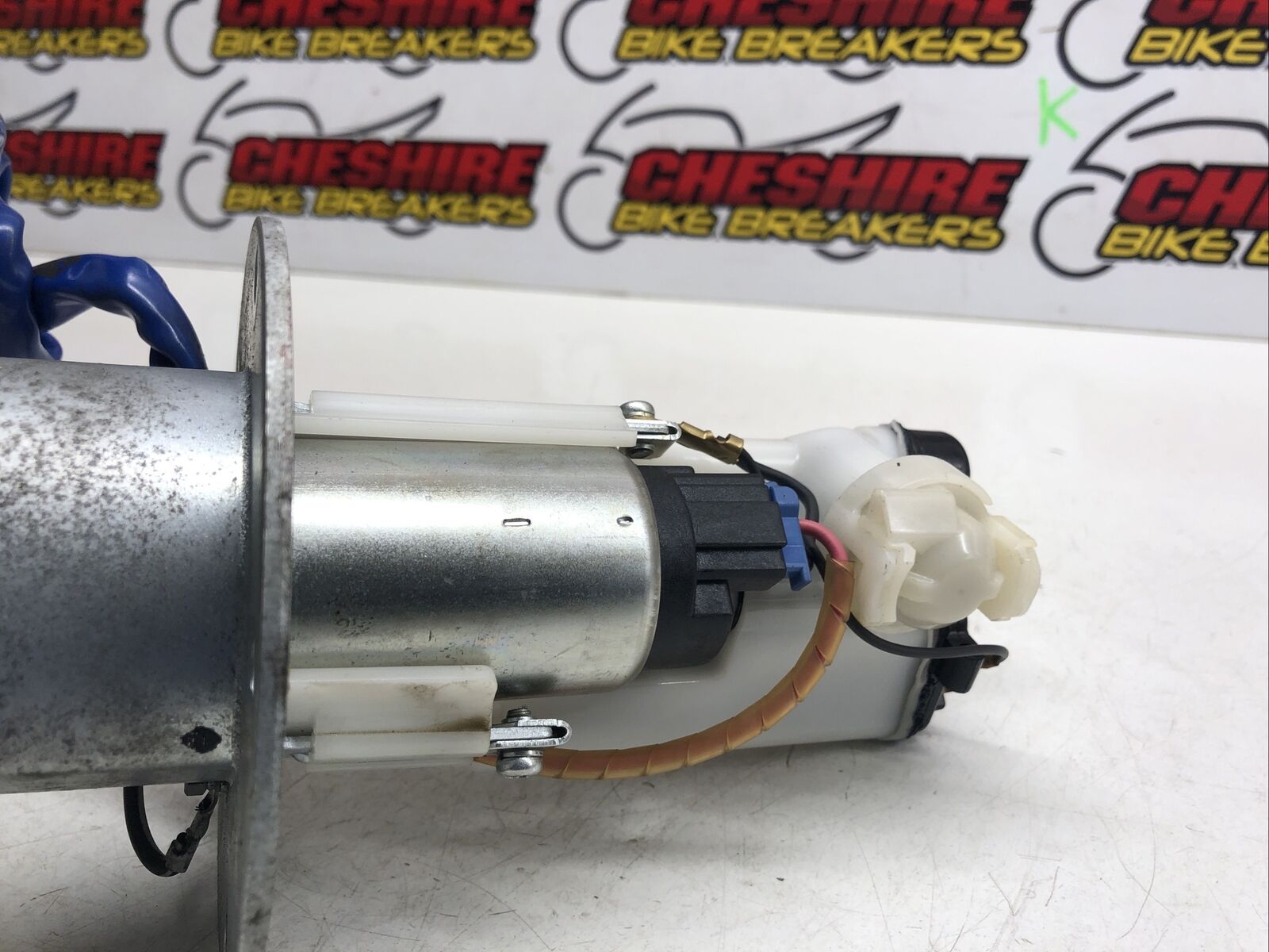 ♻️ Kawasaki Z800 Zr800ads 2013 – 2016 Fuel Pump ♻️ - Cheshire Bike Breakers