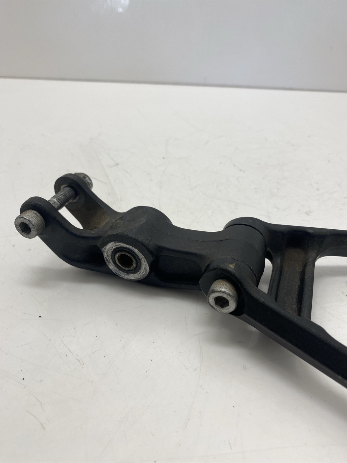 ♻️ SurRon Lbx Light Bee X 2023 60v 38ah Rear Shock Absorber Linkage ♻️ - Cheshire Bike Breakers