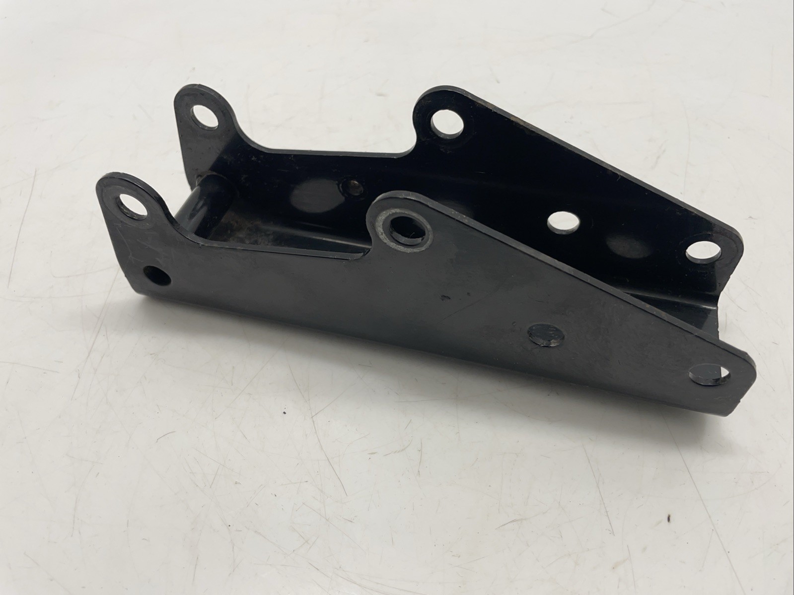 ♻️ Zontes Zt 125-Z2 Eu5 2021 – 2025 Engine Cradle Mount Support Bracket ...